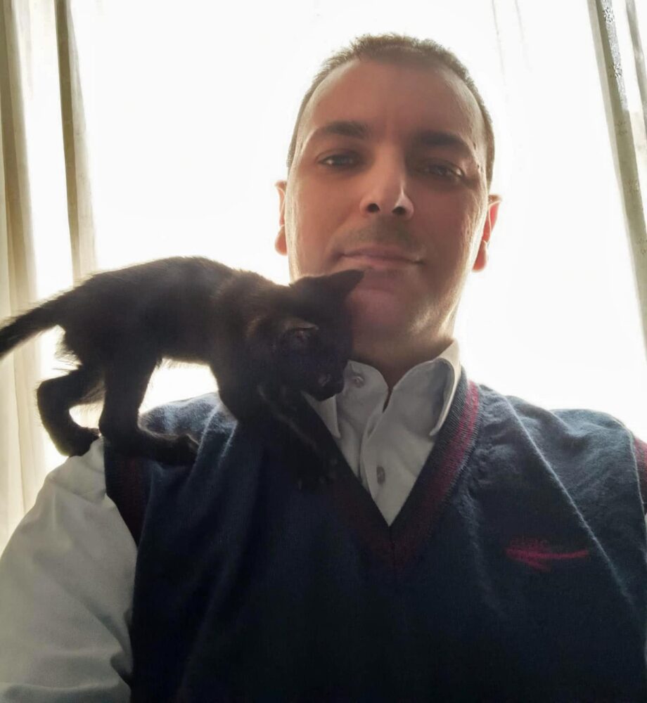 Roma, autista Atac salva e adotta un gattino - Casilina News Roma, autista Atac salva e adotta un gattino - Casilina News